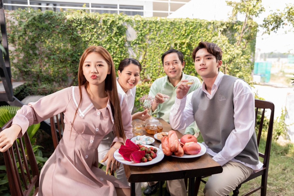 MV của Amee được chọn là ca khúc chủ đề cho chiến dịch "Ở nhà vẫn vui ...