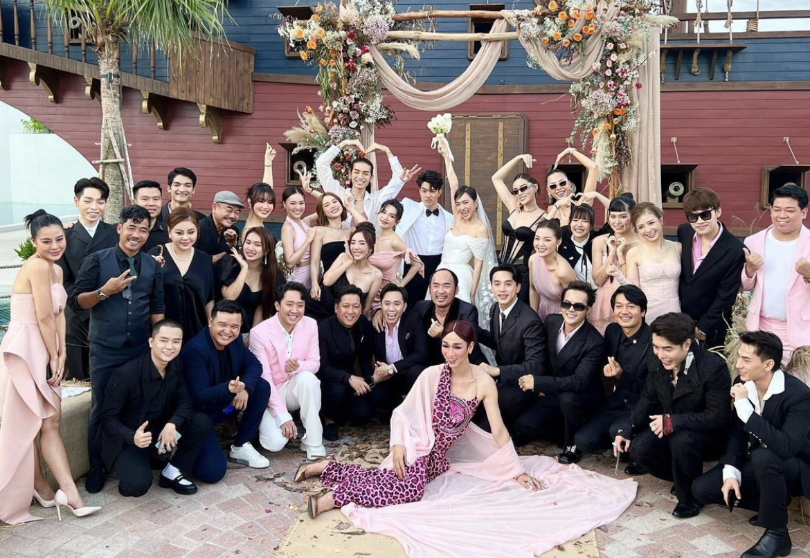 Lễ cưới Diệu Nhi - Anh Tú: Chú rể bật khóc, dàn sao đình đám tề tựu