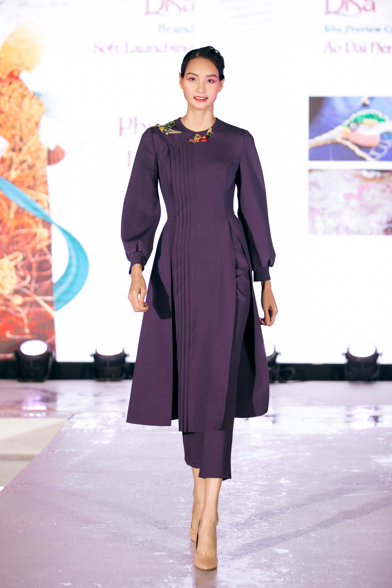 Nhà thiết kế người Ý đầu tiên tôn vinh vẻ đẹp Áo dài