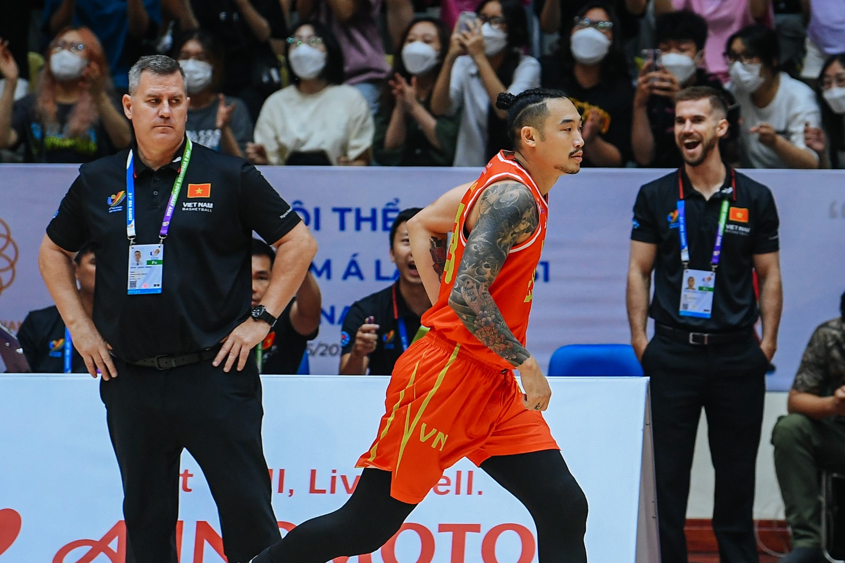 HLV Matt van Pelt dẫn dắt tuyển bóng rổ Việt Nam: "Tôi nghĩ về cơ hội hơn là áp lực"