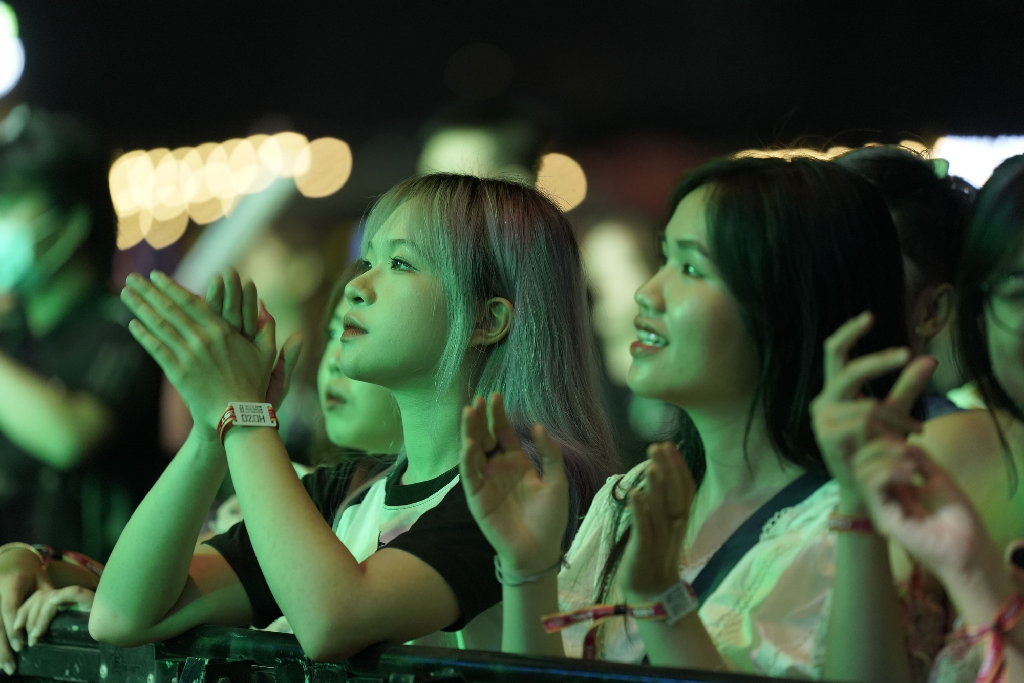 Giới trẻ cháy hết mình tại Lễ hội Âm nhạc Quốc tế TP.HCM - HOZO 2022