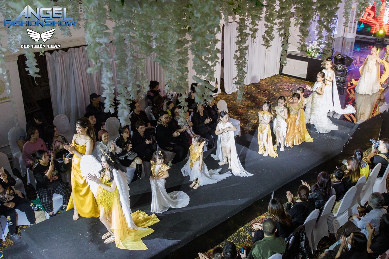 Ấn tượng với những thiết kế độc đáo, ý nghĩa tại Angel Fashion Show