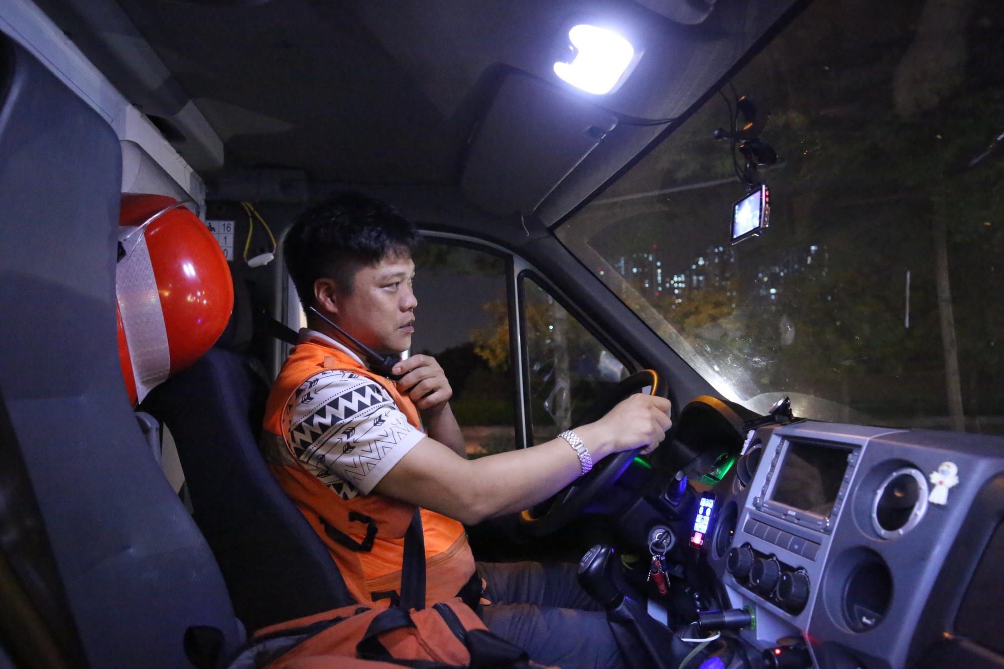 Phạm Quốc Việt - Đội trưởng Đội hỗ trợ sơ cứu FAS Angel nhận Giải ...