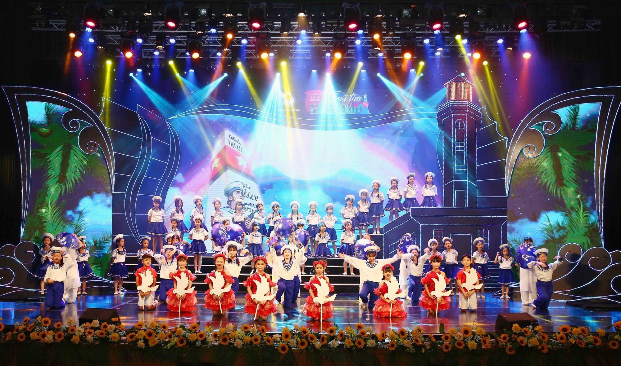 “Trái tim biển đảo”: Tri ân anh hùng, liệt sĩ đã hy sinh bảo vệ chủ ...