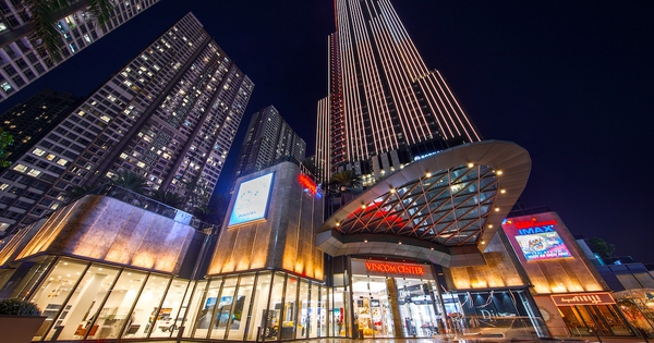 Vincom Center Landmark 81 - Vincom Mega Mall Royal City kỷ niệm ngày khai trương với loạt sự ...