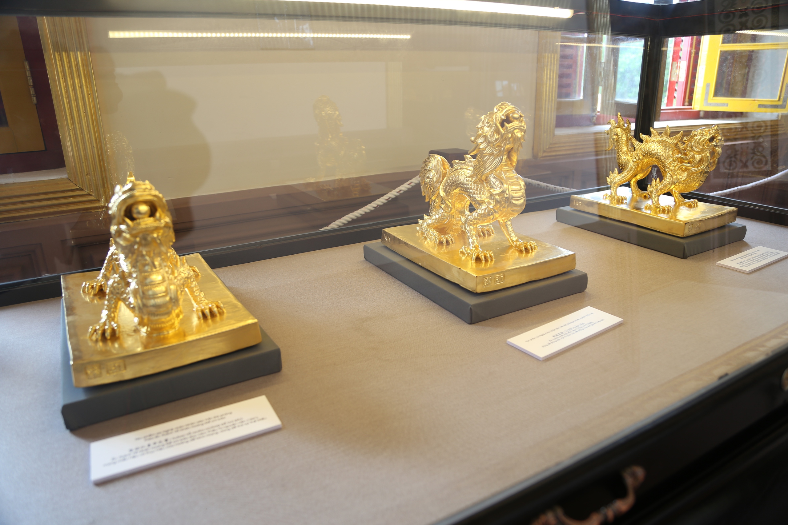 Opening exhibition "Dragon symbol through Tran Do ceramics" - Vietnam.vn