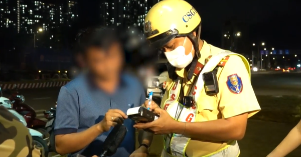 "Ma men" dây dưa thổi nồng độ cồn vì sợ bị phạt