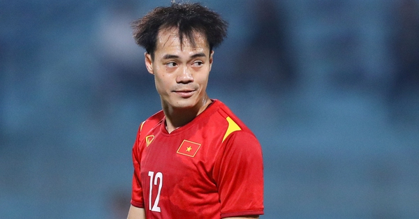 Được 4 CLB V.League mời gọi bằng hợp đồng tiền tỷ, Văn Toàn vẫn lắc đầu ...